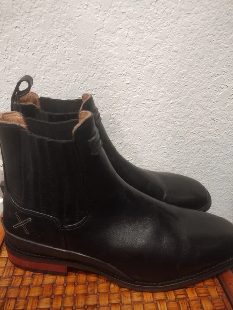 #1104...NEW MEN'S BOOTS HUNTER FIELD. Size 7. Leather.( without a box ...