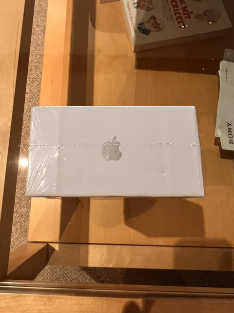 APPLE AIRPODS PRO 3rd generation 2025 with Magsafe Case - White MFHP4ZM ...