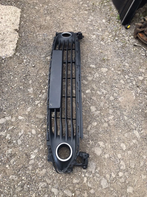 RENAULT CLIO MK4 2013-2016 Front Bumper Grile Moulding 628165104r ...