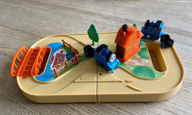 VINTAGE TOMY THOMAS the Tank Engine "Fold & Go" Portable Playset £25.00 ...