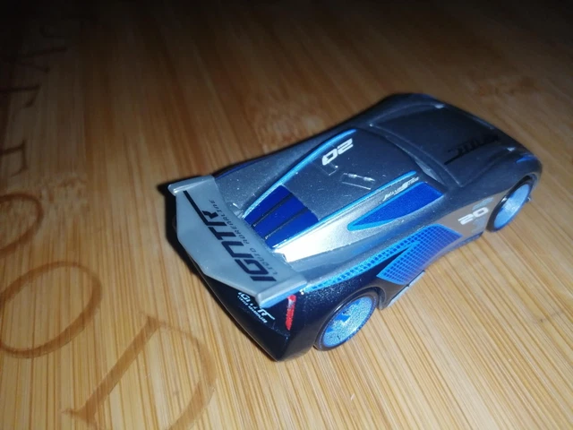 VOITURE DISNEY PIXAR Cars Blue Desert Card Silver Jackson Storm EUR 6 ...