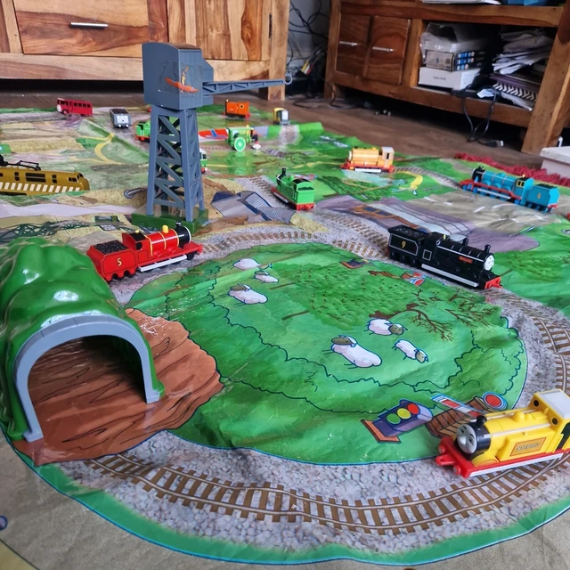 THOMAS THE TANK Engine Plastic Train Bundle 2003/2004 + playmat and accessories £27.49 - PicClick UK