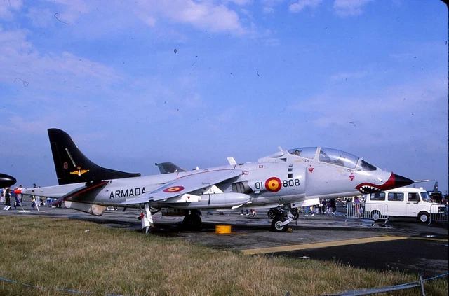 ORIGINAL COLOUR SLIDE TAV-8A Harrier VAE.1-2/01-808 of Esc.008 Spanish ...