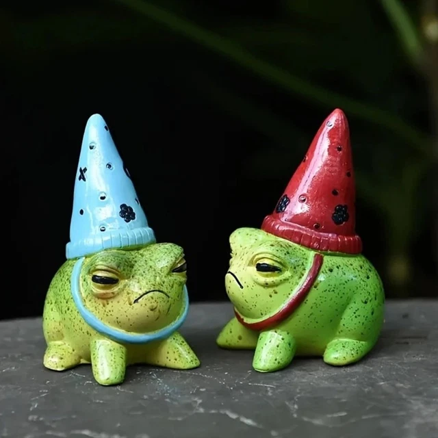 RESIN FROGS STATUE with Party Hat Handcrafts Model Figurine Statue Desk ...