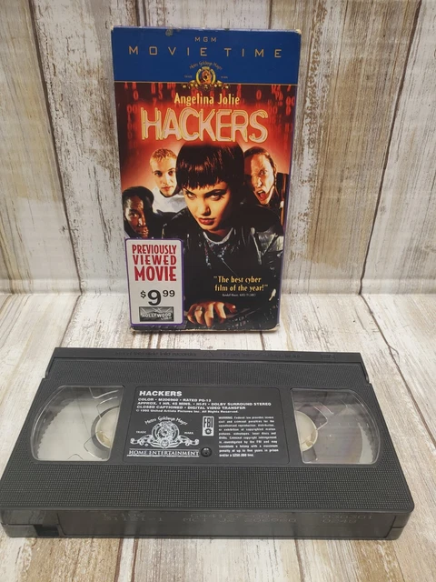 HACKERS VHS TAPE 1995 Angelina Jolie Jonny Lee Miller Mathew Lillard ...