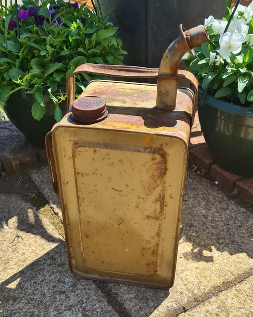 VINTAGE 1 GALLON Paraffin Can Garage Display Prop Item. £5.50 - PicClick UK