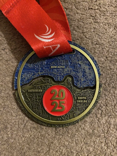GREAT NORTH RUN Finishers Medal 2025 £25.00 - PicClick UK