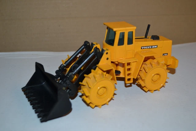 JOAL COMPACTEUR Chargeur Volvo Bm L160 Travaux Publics Au 1/50 Dans L ...