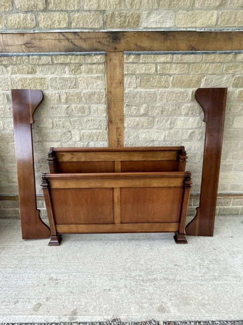 5’ KING SLEIGH Bed Wood Quality And So To Bed Frame £4695 Rrp £1,230.70 ...