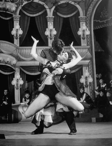 ACTRESS ALLYN MCLERIE and Actor Tommy Rall performing a dance - 1940s ...