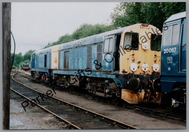 TRAIN PHOTOGRAPH OF Railway Locomotive 20001 & 20121 & 20087 Barrow ...