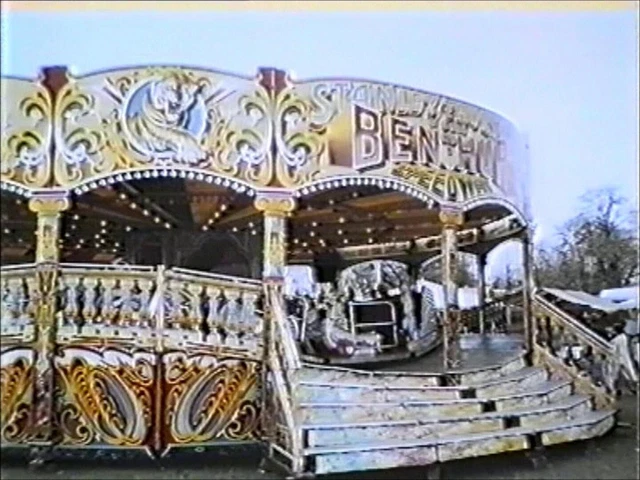 SHOWMANS GUILD STORY Fun Fair Rides Fairground Art Transport Archive ...