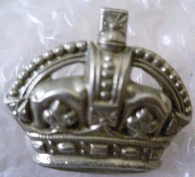 BRITISH ARMY OFFICERS Insignia Crown Badge Rank of Major KC White M ...