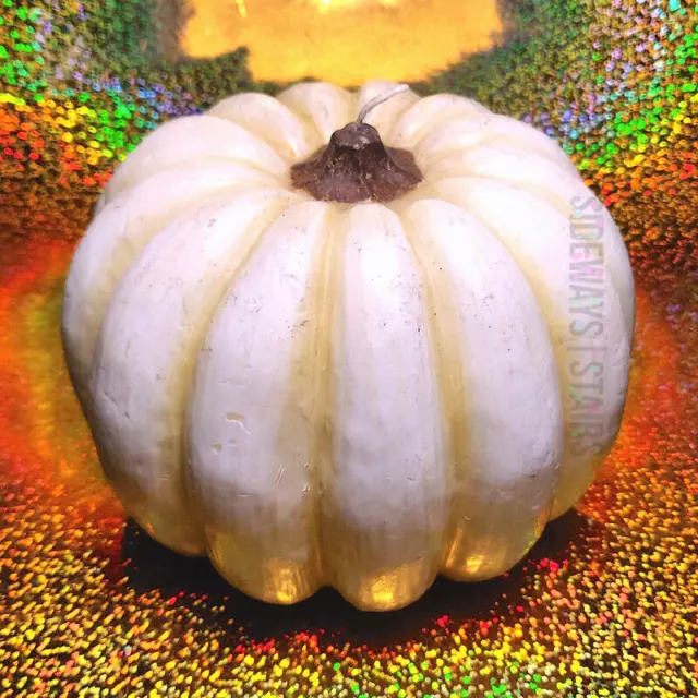 WHITE PUMPKIN SHAPED CANDLE Thanksgiving Halloween rustic casperita ...
