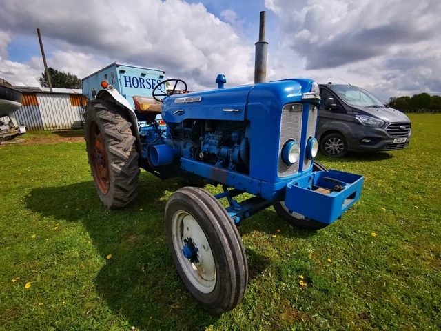 FORDSON SUPER MAJOR Tractor £3,750.00 - PicClick UK
