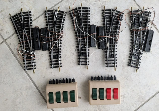 LOT D'AIGUILLAGES ÉLECTRIQUES pour train électrique avec interrupteurs EUR 1,00 - PicClick FR