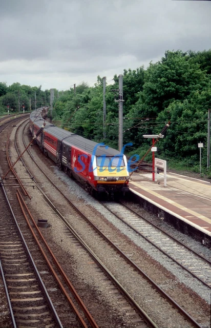 BRITISH RAIL VIRGIN Electric Dvt Locomotive 82109 Lancaster 2001 Orig ...