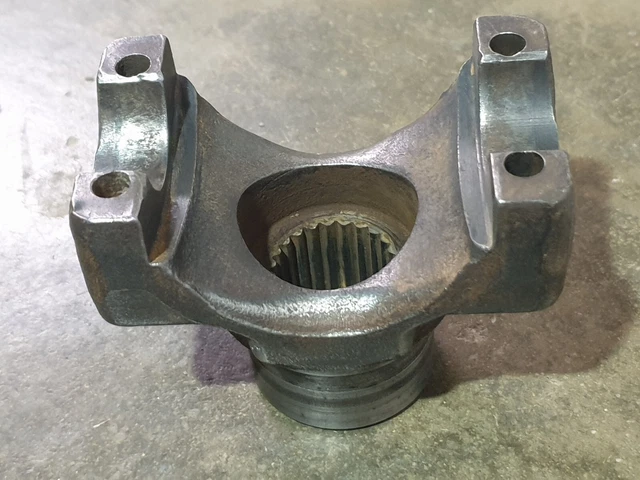 HOLDEN 253 308 V8 Banjo Large Diff Yoke Monaro HK HT HG Torana LH LX UC ...