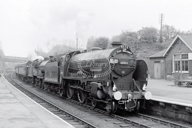 PHOTO BRITISH Railways Steam Locomotive Class WD/8 90532 at Thorner in ...