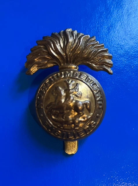 NORTHUMBERLAND FUSILIERS - Cap Badge £15.00 - PicClick UK