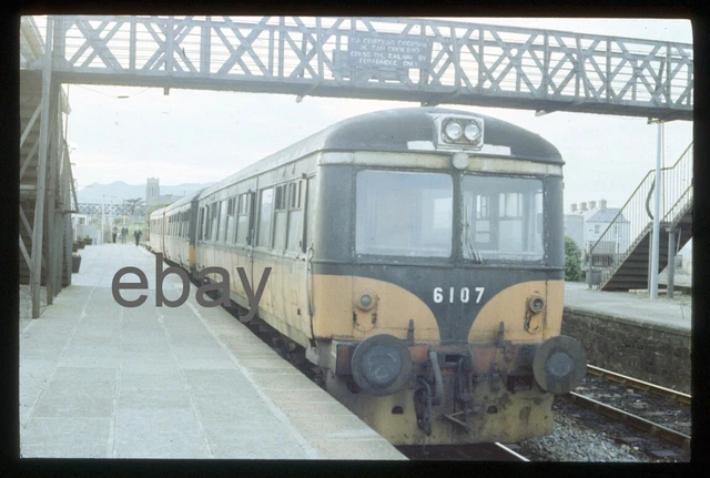 ORIGINAL 35MM SLIDE- Irish Railways - EMU 8111 at Blackrock station on ...
