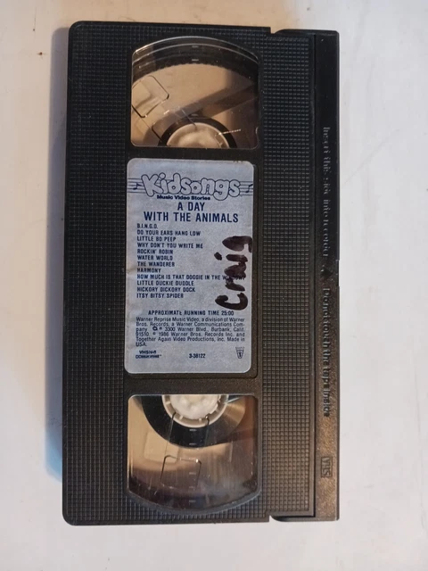 KIDSONGS - A Day With The Animals (VHS, 1986) Complete With Booklet ...