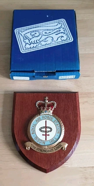 ROYAL AIR FORCE RAF Plaque/Shield RAF Station Biggin Hill Boxed £39.99 ...