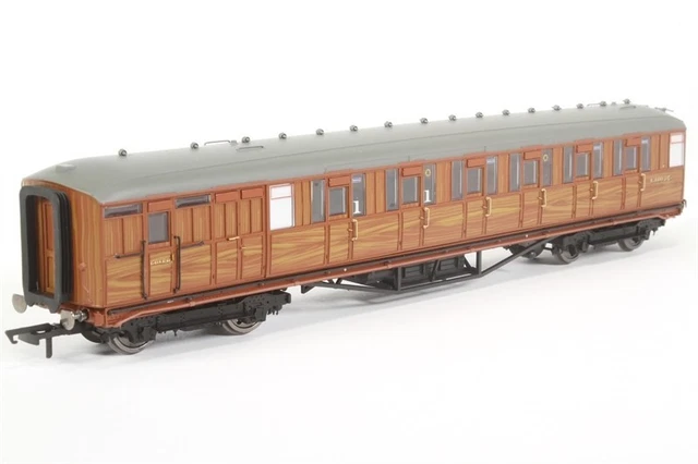 HORNBY R4598 BR Gresley Teak 61ft 6'' Corridor Brake Composite Coach E ...