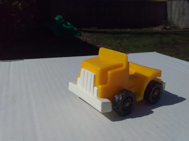 VINTAGE FISHER PRICE Little People Yellow SEMI TRUCK for Trailer Big ...