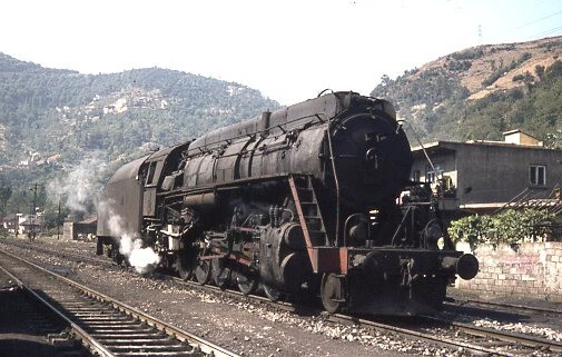 ORIGINAL COLOUR SLIDE of 56364 TCDD Turkish Skyliner steam loco £3.50 ...