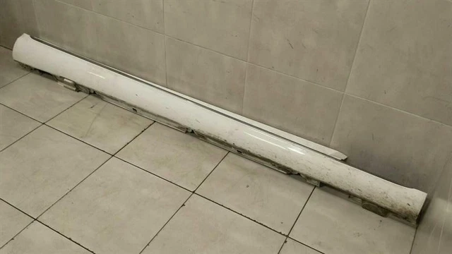 MERCEDES C CLASS W205 Side skirt Right A2056980454 Seitenschweller ...