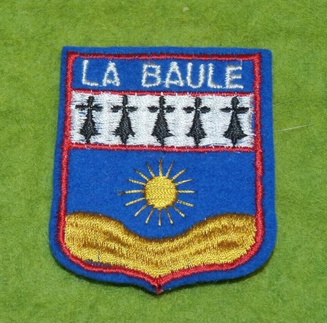 ANCIEN ÉCUSSON À coudre en feutre brodé Blason de La Baule Neuf Vintage patch EUR 5,00 - PicClick FR