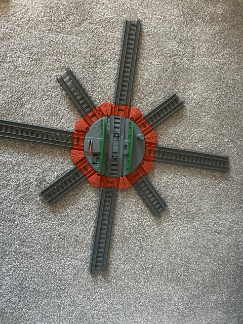 THOMAS THE TANK engine Trackmaster turntable with S1 & S2 £24.64 ...