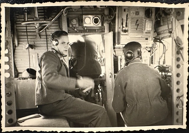GERMAN PHOTO WW2 WWII ARCHIVE : Radio Communication JUNKERS Ju-52 ...