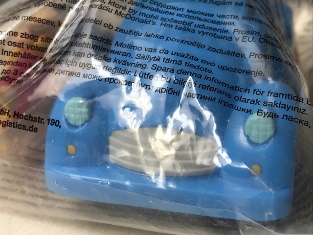 VINTAGE MCDONALDS CLIFFORD Big Red Dog Jetta Handover in Blue Car £3.15 ...