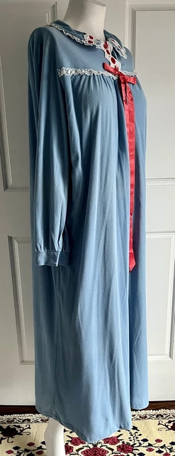 VINTAGE 1960S LADY Weldon Blue Light Soft Flannel Nightgown NEW Old ...