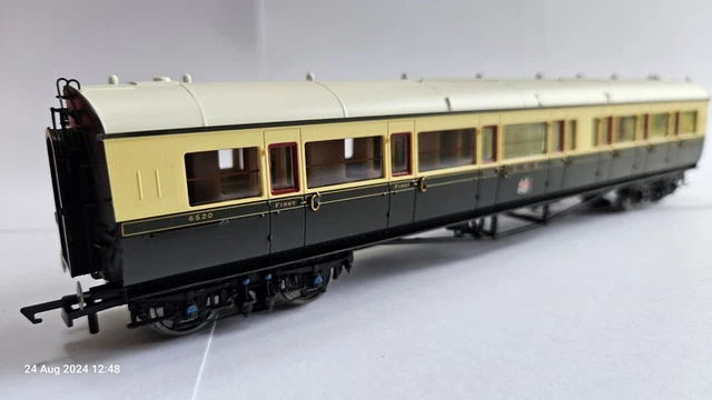 HORNBY R4682 - GWR Collett Corridor Composite (LH) Coach '6520' MINT £ ...
