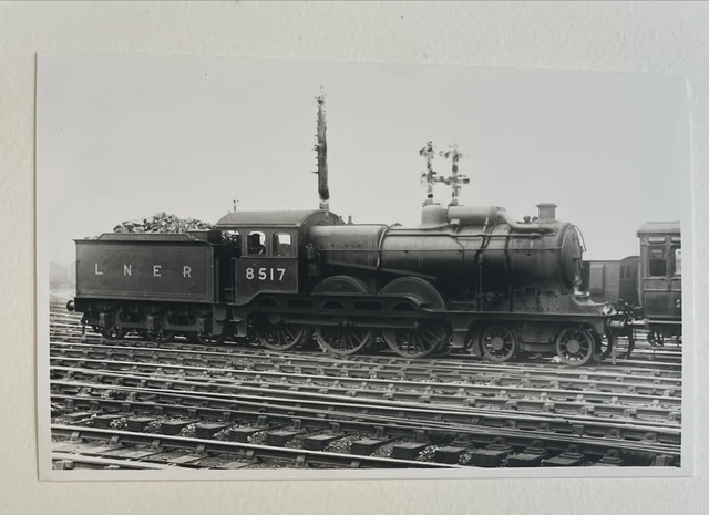 LNER RAILWAY LOCOMOTIVE Photograph - 8517 B12 Class - A412 £3.50 ...