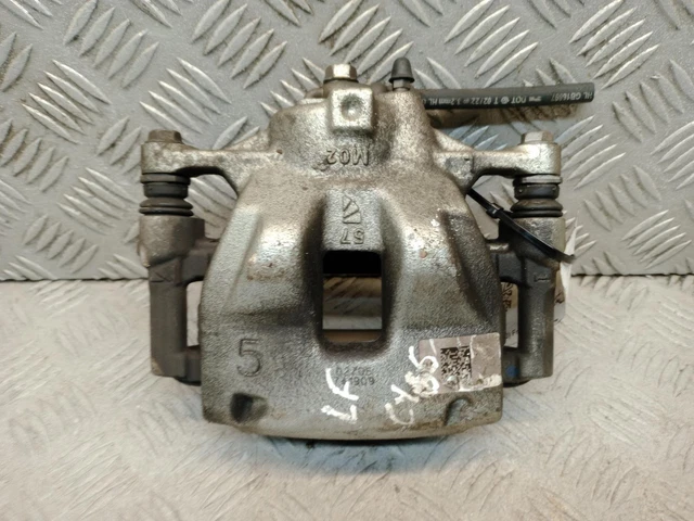 TOYOTA COROLLA BRAKE Caliper Front Left 1.8 H 4775002490 Mk12 E210 2018 ...