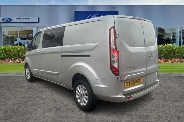 FORD TRANSIT CUSTOM 320 L2 FWD 2.0 EcoBlue 130ps Low Roof D/Cab Limited ...