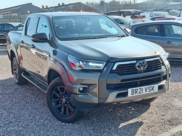 2021 TOYOTA HILUX Invincible X Double Cab Pick up 2.8 D-4D 4x4 ...