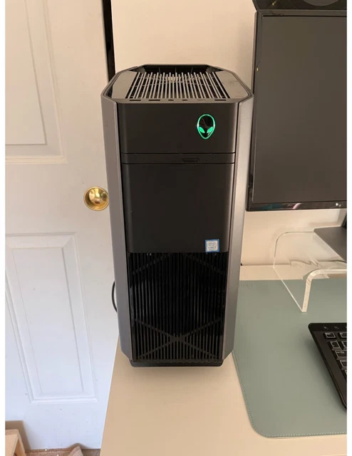 ALIENWARE AURORA R7 gaming pc (comes with mouse and keyboard) $400.00 ...