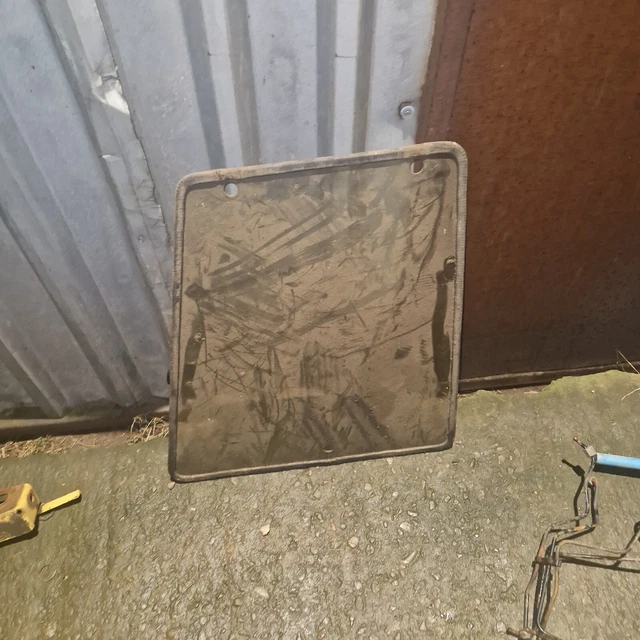 David Brown Case 1394 Tractor Right Hand Side Cab Window 20 00