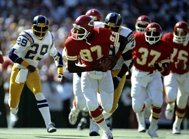 STAN ROME OF The Kansas City Chiefs 1980s Old Football Photo $8.50 ...