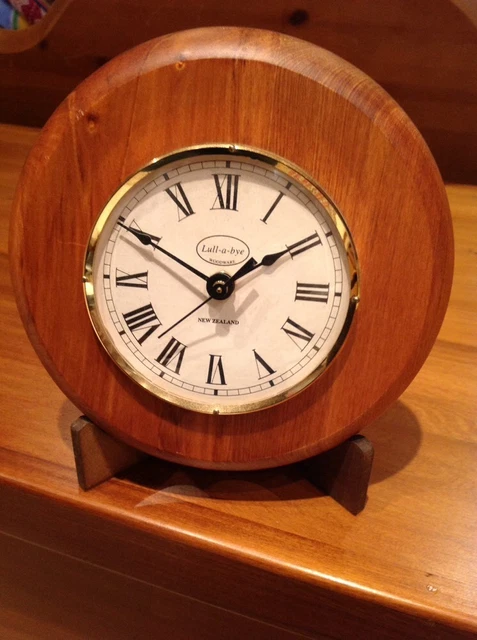 ROUND WOODEN CLOCK New Zealand Rimu Wall or Desk / Mantel Lull A Bye ...
