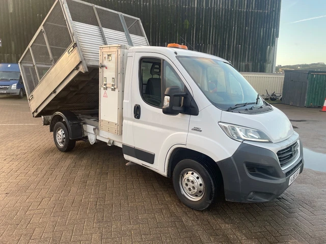 FIAT DUCATO SINGLE Cab Caged Tipper With Tool Box 2016 Low Mileage. Not ...