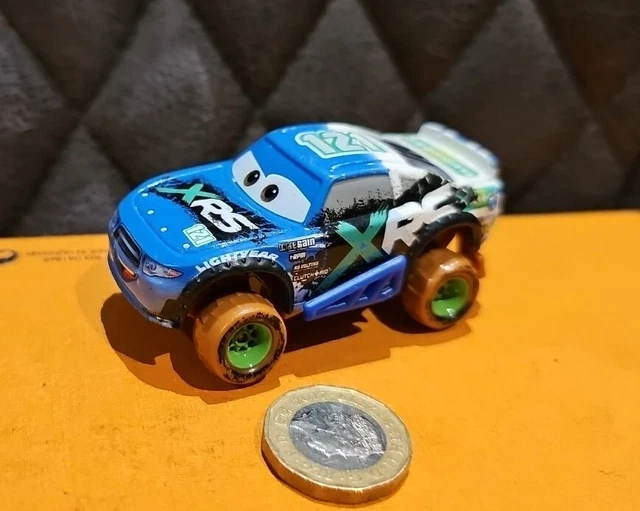 DISNEY PIXAR CARS XRS Mud Racing Clutch Aid 121 Xtreme Racing Diecast 1 ...