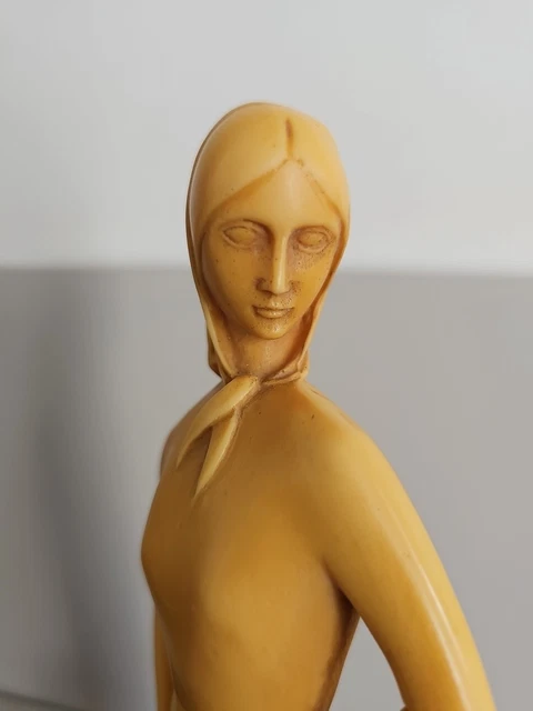 STATUETTE FEMME PAYSANNE style art déco en resine EUR 1,00 - PicClick FR