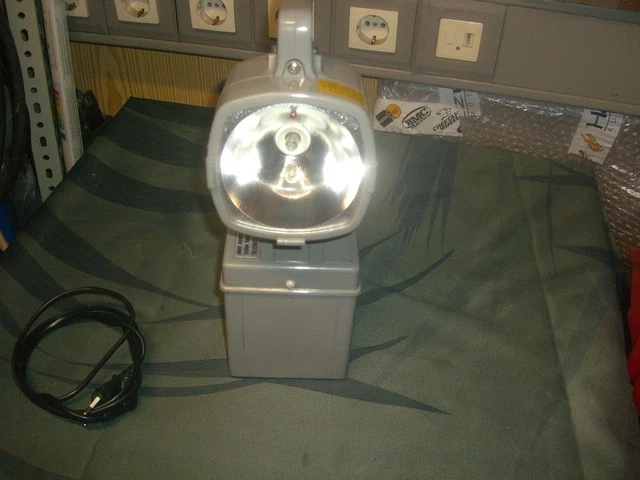 ÄLTERE TASCHENLAMPE, WACHBATTALION, Nachtwächter, wiederaufladbar EUR ...