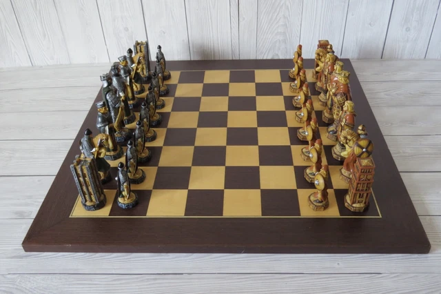 BATTLE OF HASTINGS Chess Set Studio Anne Carlton with Board And Box ...